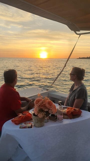 Cadiz Bay: Sunset boat tour "Fall in Love" - What to Expect on the Tour