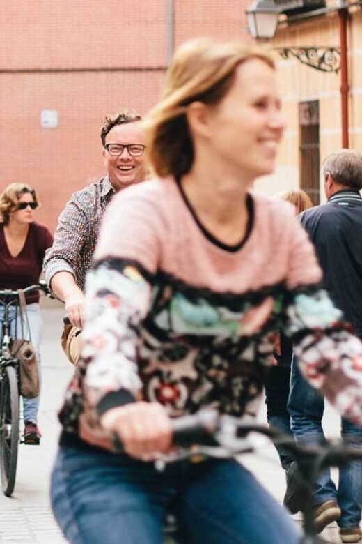 Cadiz: City Sightseeing Guided Tour by Bike - Who Should Consider This Tour?