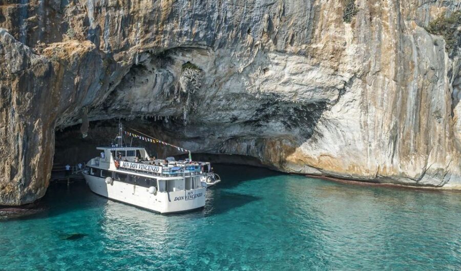 Cala Gonone: Grotta del Bue Marino and Cala Luna Boat Tour - What’s Included and What’s Not