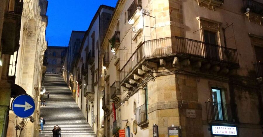 Caltagirone: Traditional Ceramic Town Walking Tour - The Ceramic Staircase: A Colorful Climax