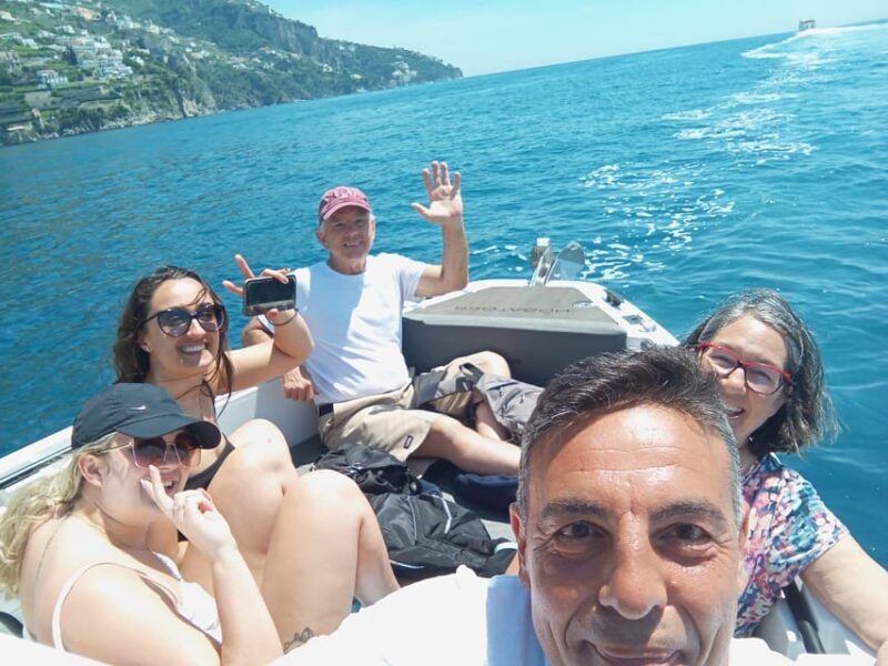 Capri Island private tour from Sorrento - Motorboat 28ft - Key Points
