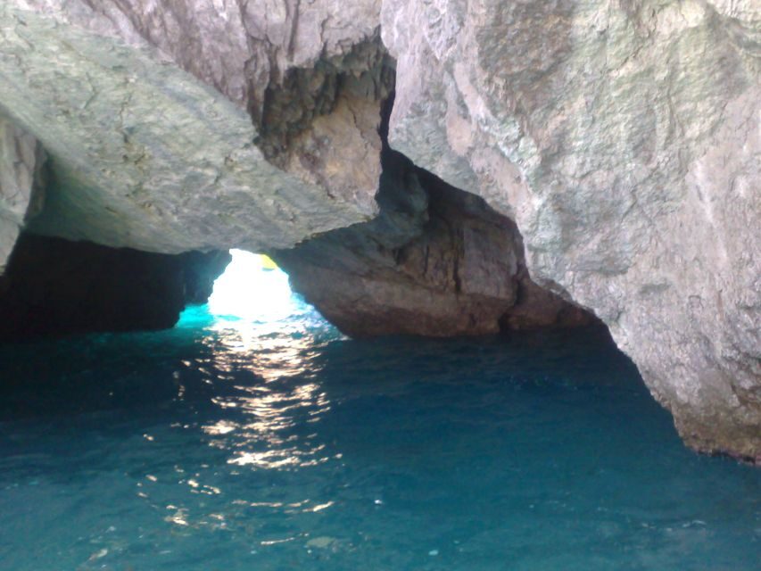 Capri: Private Island Boat Tour with Snorkeling and Swimming - Water Activities and Relaxation