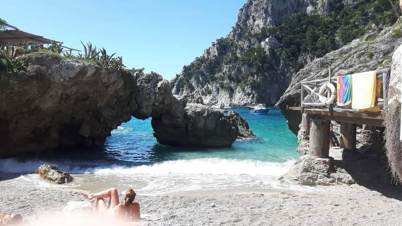 Capri: shared boat tour from Sorrento - 7 hours - Who Is This Tour Best For?