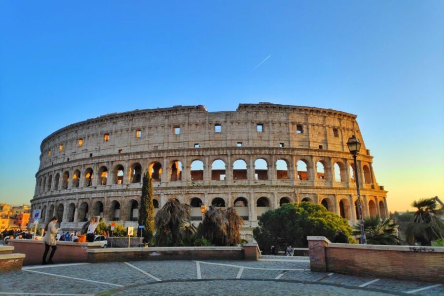 Captivating Pearls of Rome Family Walking Tour - Exploring Rome’s Historic Heart