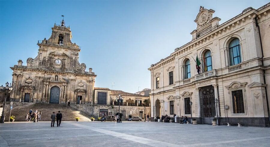 Car/minivan tour from Syracuse to Palazzolo, Buscemi and Buccheri - How the Day Unfolds