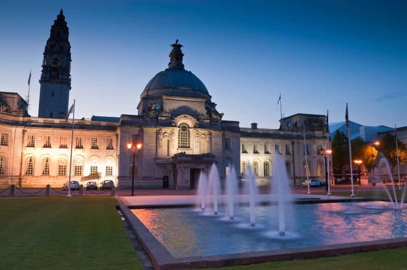 Cardiff Day Tour from London with Local Guide (Visit Wales) - Authentic Experiences and Insights