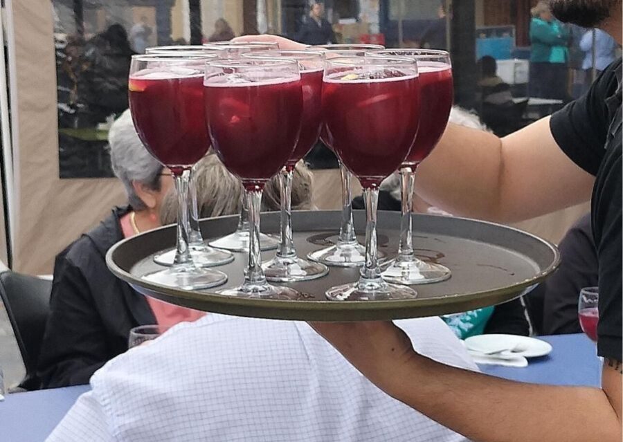 Cartagena: Guided Walking Tour with Tapas and Drinks - Detailed Breakdown of the Itinerary