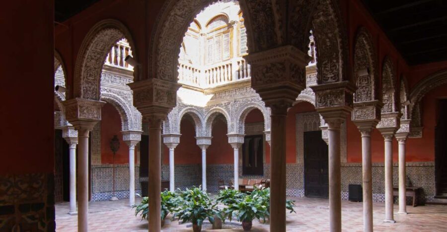 Casa de Salinas Entry Ticket with Audio Guide - Why Choose This Tour?