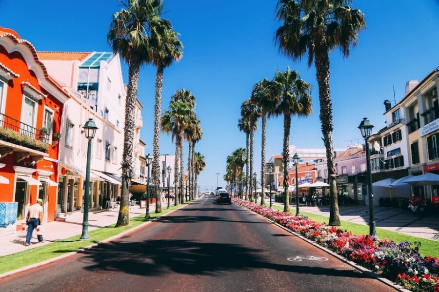 Cascais: Private Walking Tour with a Local Guide - Exploring Cascais: The Highlights