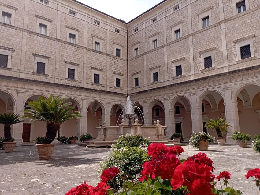 Cassino: Monte Cassino Battlefield Tour by Anna Priora - Valuing the Journey: Transportation, Timing, and Group Size