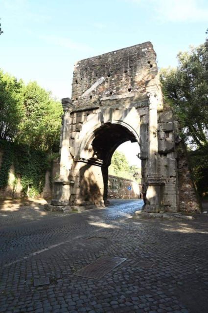 Catacombs in Rome with private transfer - Why This Tour Offers Great Value