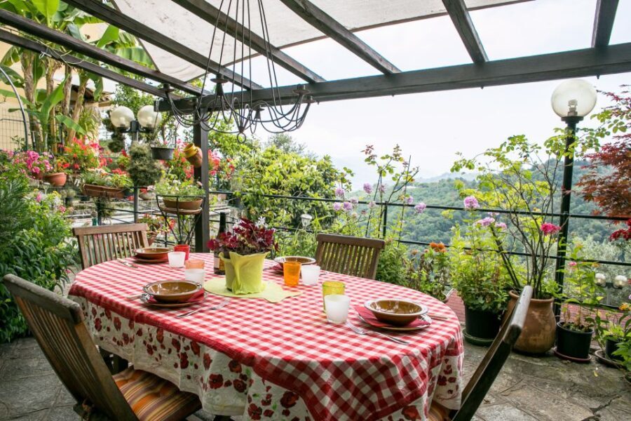 Cefalù: Dining Experience at a Local's Home - The Dining Setting and Atmosphere