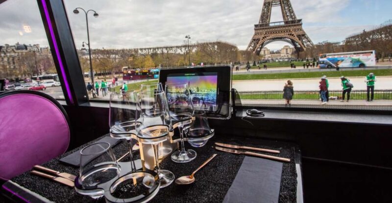 Champs Elysées Bus Toqué Lunch w/ a Glass of Champagne - Key Points