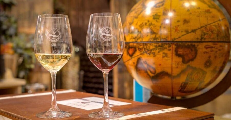 Chania: Private Guided Food and Wine Walking Tour with Lunch - Who Should Consider This Tour?