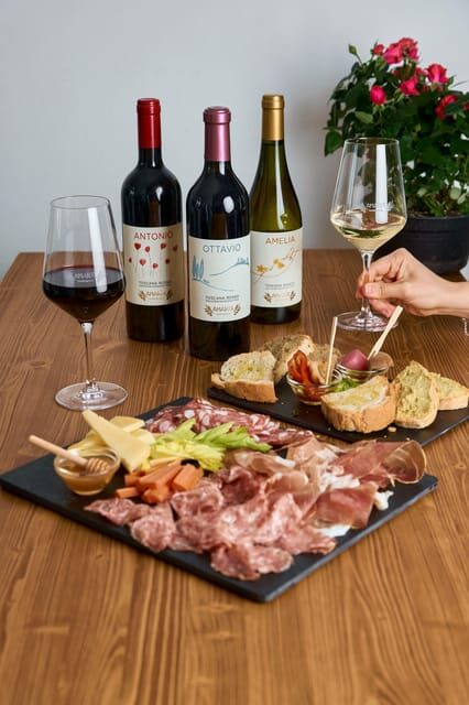 Chianni: wine and oil tasting with lunch or dinner - An Authentic Tuscan Tasting in Chianni