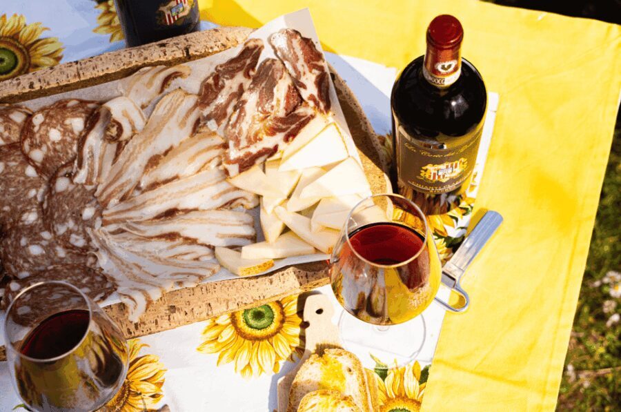Chianti: Wine tasting paired with local delicacies - Key Points