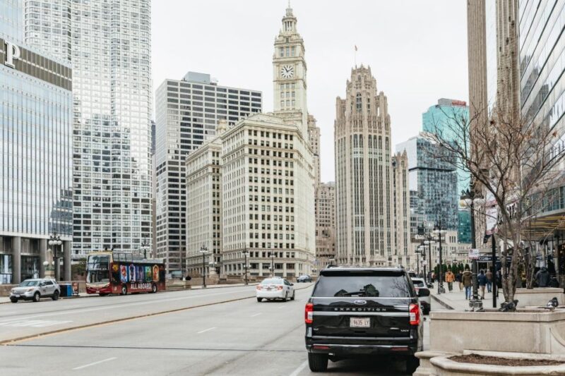 Chicago: Gangsters and Ghosts Guided Walking Tour - Key Points