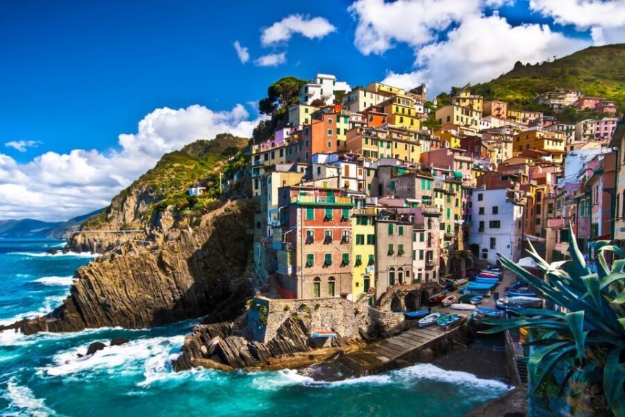 Cinque Terre: 2-Hour Private Boat Tour - Why This Tour Offers Good Value