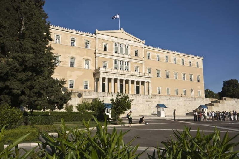 City Highlights Tour From Piraeus For Cruise Ship Passengers - Transportation and Group Dynamics