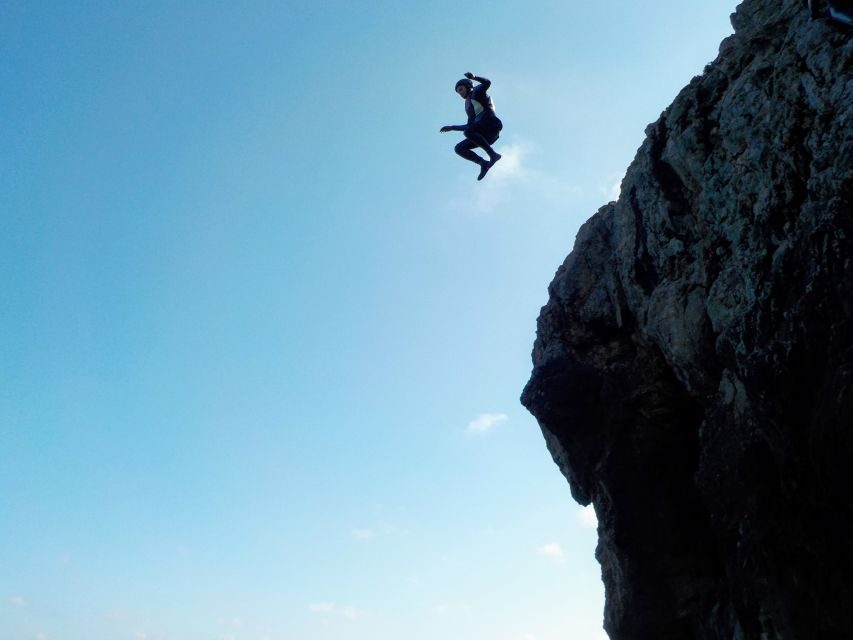 Coasteering Algarve: Cliff Jump, Swim & Climb in Sagres - Final Thoughts: Who Should Sign Up?
