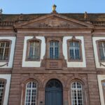 Colmar: Unusual Walking Tour with a local guide - Art, Heroes, and Statues