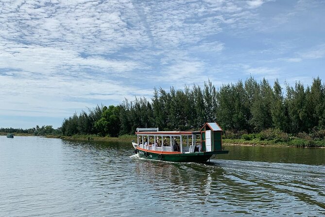Cooking class, market tour and basket boat tour - Introduction