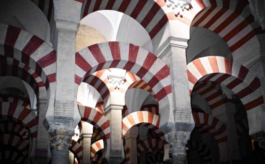 Cordoba: Early Bird Private Tour of the Mosque-Cathedral - A Detailed Breakdown of the Itinerary