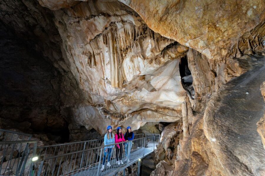 Cueva del Puerto and Rafting in Almadenes with 3 caves - The Cave: Cueva del Puerto