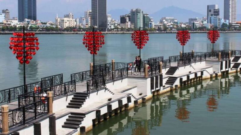 Da Nang: Culinary Tour by Night - Key Points