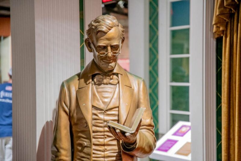 DC: Lincoln Assassination Walking Tour with Ford's Theatre - Key Points
