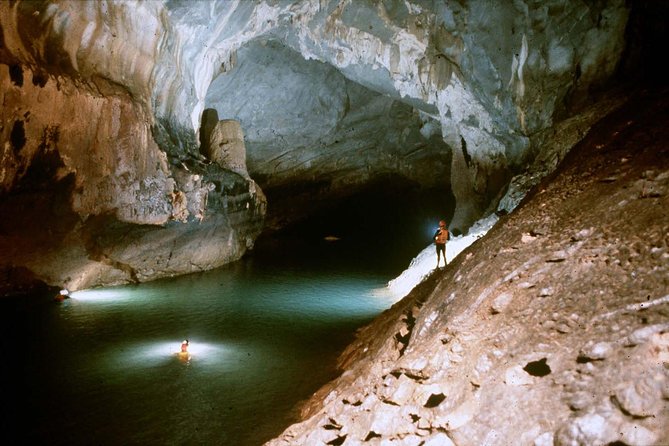 DELUXE SMALL Group : PHONG NHA CAVE And PARADISE CAVE Full Day Guided Tour - An In-Depth Look at the Tour Experience