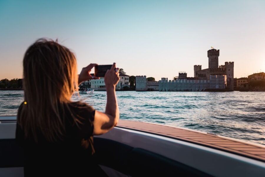 Desenzano del Garda: Sunset Boat Trip at Sunset with Drink - The Value of the Experience