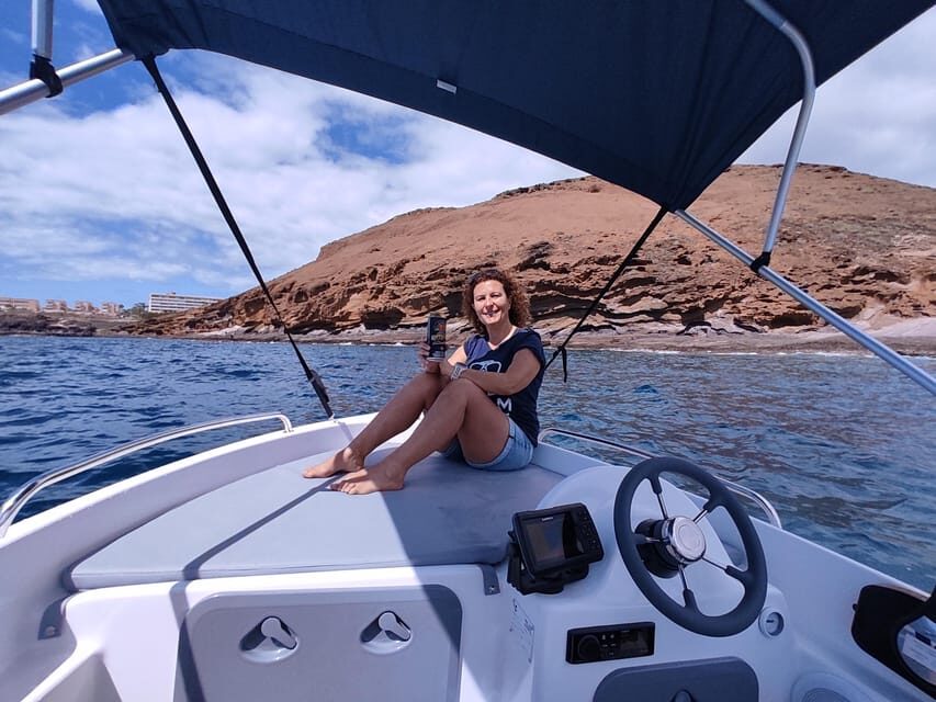 "Discover Freedom: Rent a Boat, No License Required!" - Who will love this experience?