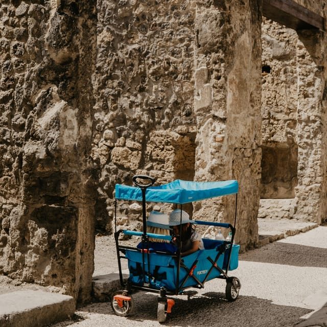 Discover Pompeii: Spanish Walking Tour of the Buried City - Detailed Breakdown of the Experience