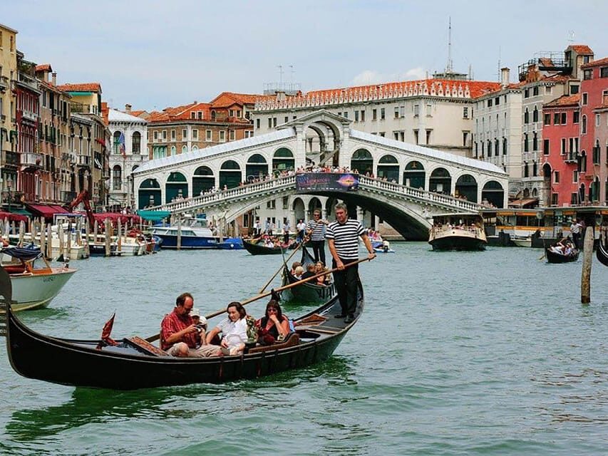 Discover Venice: Morning Tour & Gondola Experience - What We Like About This Tour