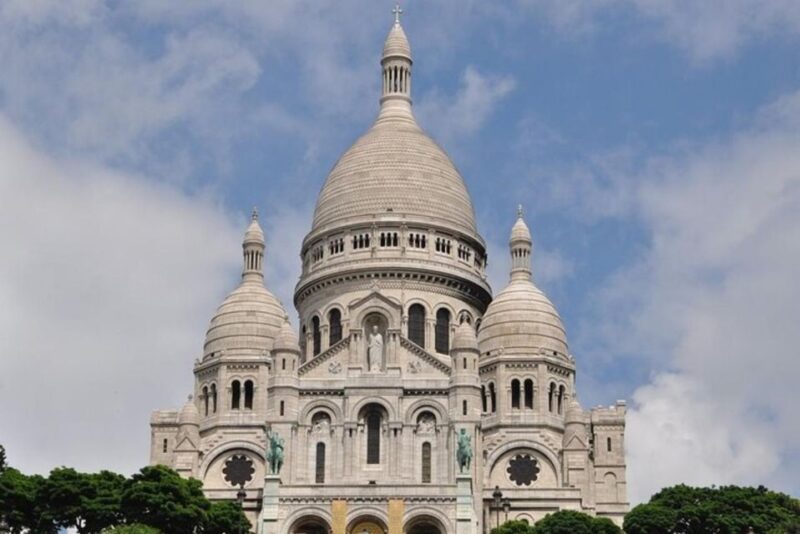 Discovering Le Marais: Guided Walking Tour of Paris - An In-Depth Look at the Tour Experience