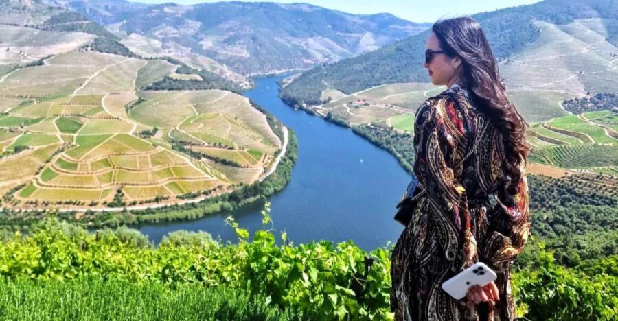 Douro Valley-Expert Guide-Boat-Lunch-Tastings PremiumService - An In-Depth Look at the Tour