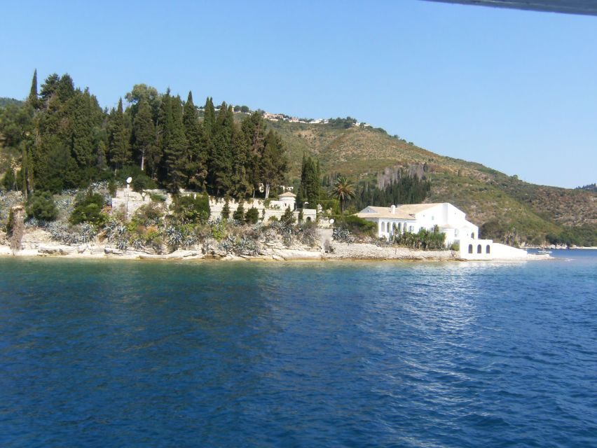East coast cruise - Sightseeing and BBQ Lunch - The Experience: What Travelers Are Saying