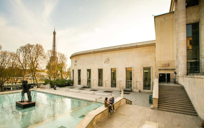 Eiffel Tower Tour to Les Invalides plus Boat Ride on the Seine River - Key Points
