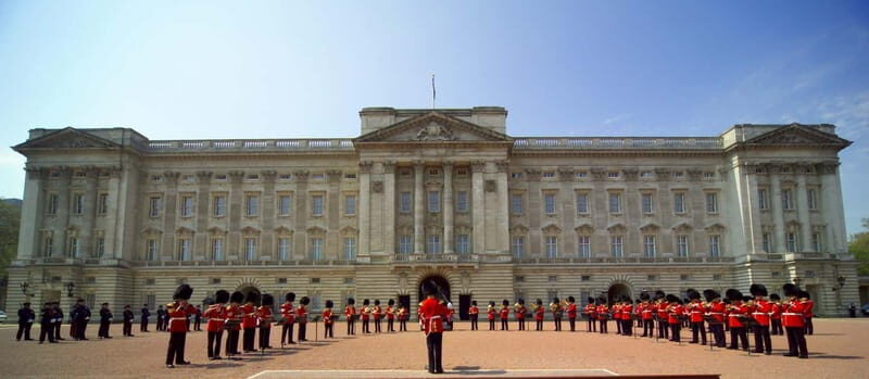 Essential London Introductory Tour with a Londoner - The Experience: What You Can Expect