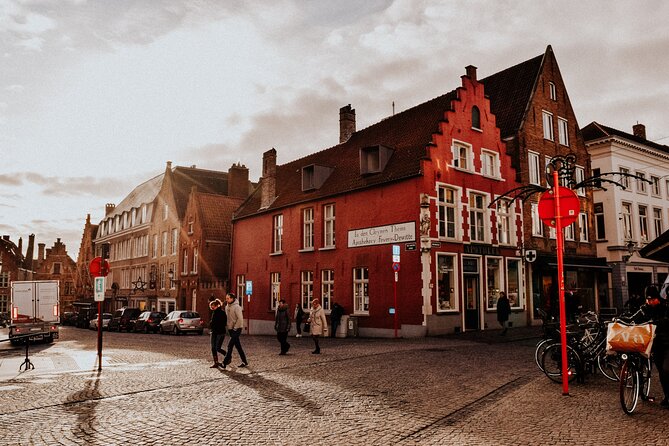 Explore Bruges in 60 minutes with a Local - A Quick Introduction to a City of Canals and Charm