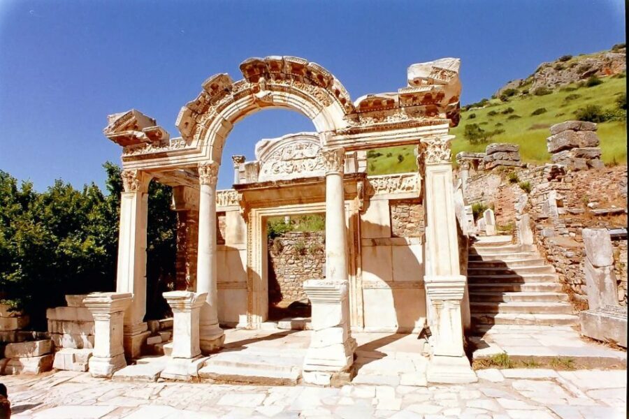 Explore Ephesus: Virgin Marry & Artemis with Lunch & Ticket - Analyzing the Value