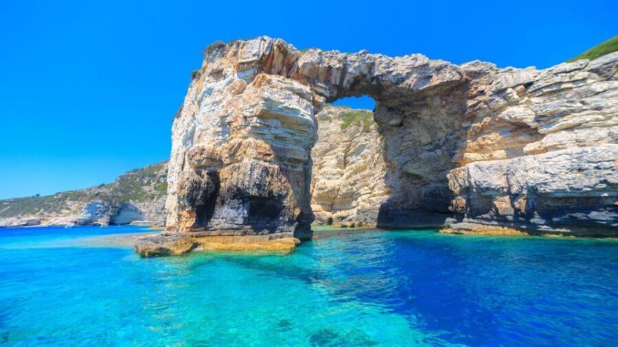 Explore Paxos & Antipaxos with Victoria boat - Private Tour - Who Will Love This Tour?