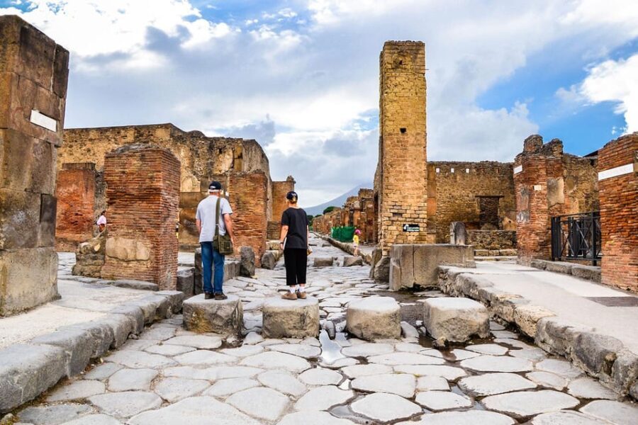 Explore Pompeii with a Complete Guided Tour - What Travelers Say