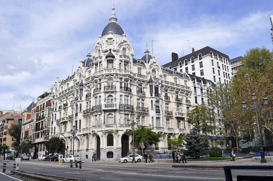Exploring Madrid  Family Walking Tour - What You Can Expect
