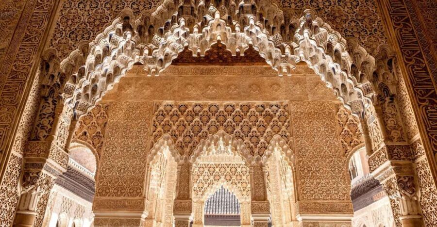 Fast-Track Alhambra & Nasrid Palaces Guided Tour - Analyzing the Cost and Experience