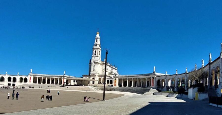 Fatima, Alcobaca and Nazare Full Day Private Tour - The Practicalities