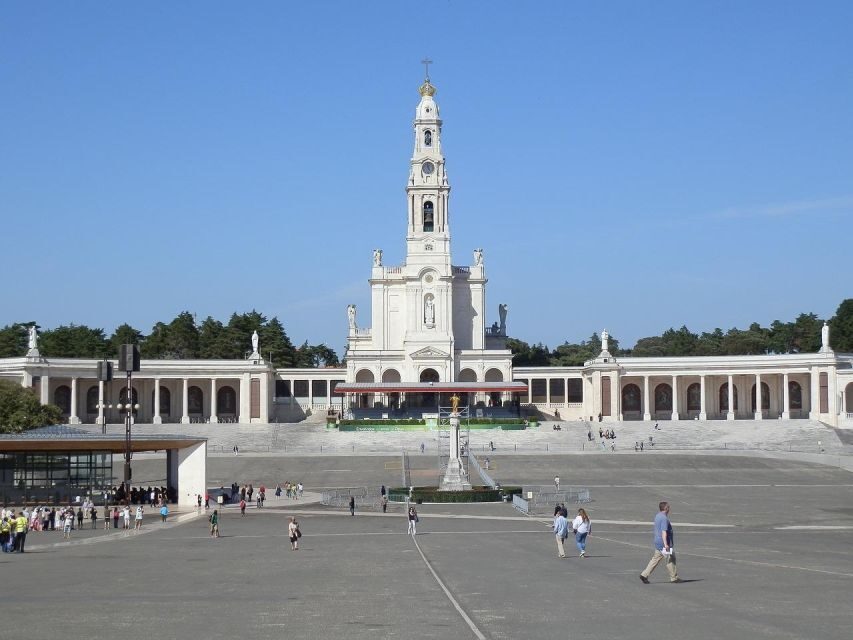 Fátima, Óbidos e Nazaré: Private Day Tour from Lisbon - What Makes This Tour Stand Out?
