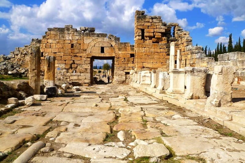 Fethiye: Pamukkale Hot Spring & Hierapolis Small-Group Tour - From the Reviews: Authentic Insights