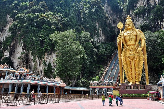 Fireflies Cruise with Batu Cave Visit and Seafood Dinner - Key Points